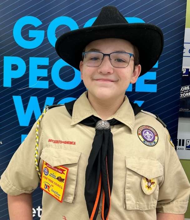 Scouts hold uniform distribution day - The Town Line Newspaper Scouts hold uniform distribution day - The Town Line Newspaper